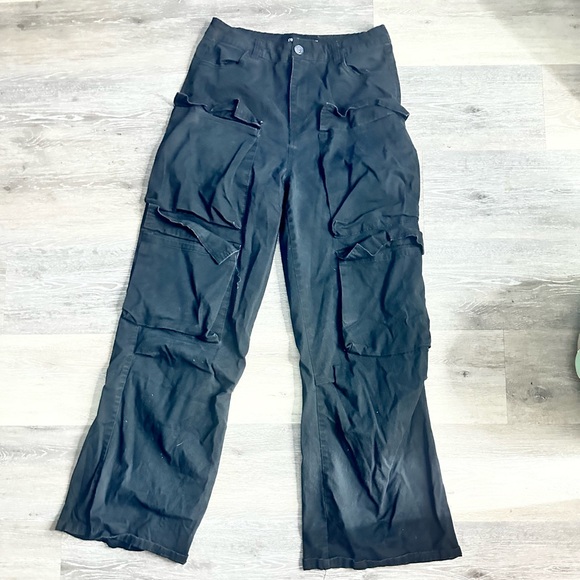refuge | Pants & Jumpsuits | Refuge Charcoal Cargo Pants | Poshmark
